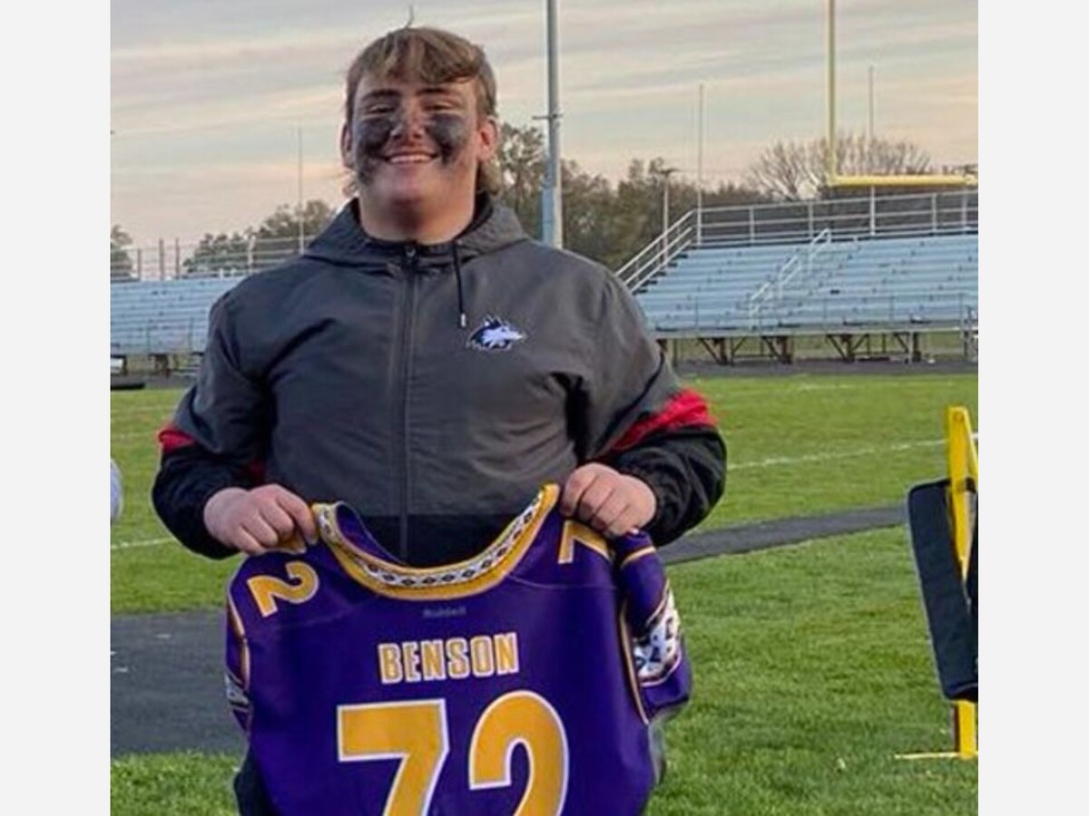 Sportlightz: Senior Hononegah Indians offensive lineman Jacob Benson