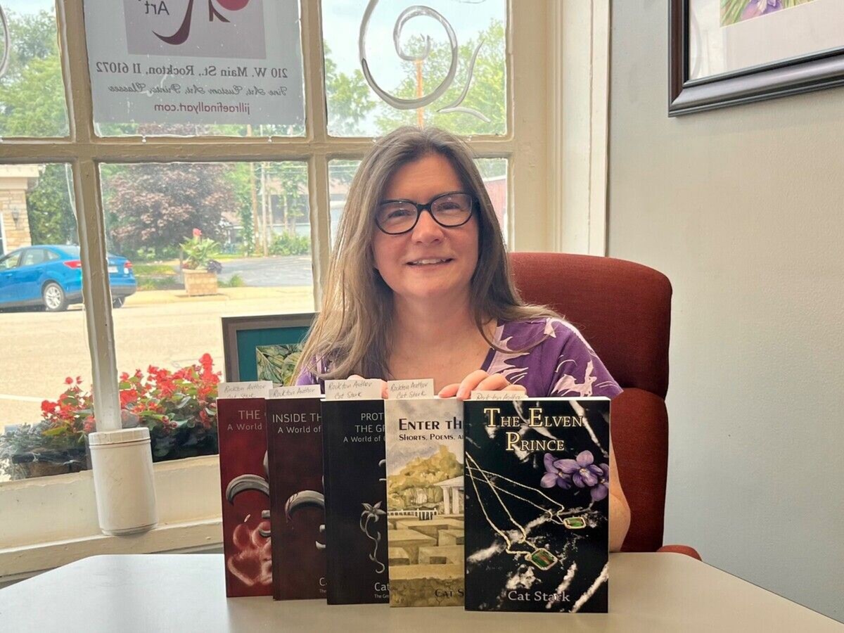 Conozca a la autora de Rockford: Cat Stark