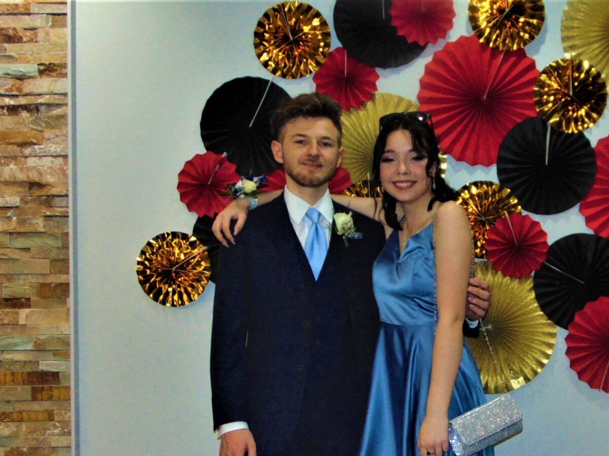 Photos: Vintage Hollywood for Hononegah High School's 2022 prom