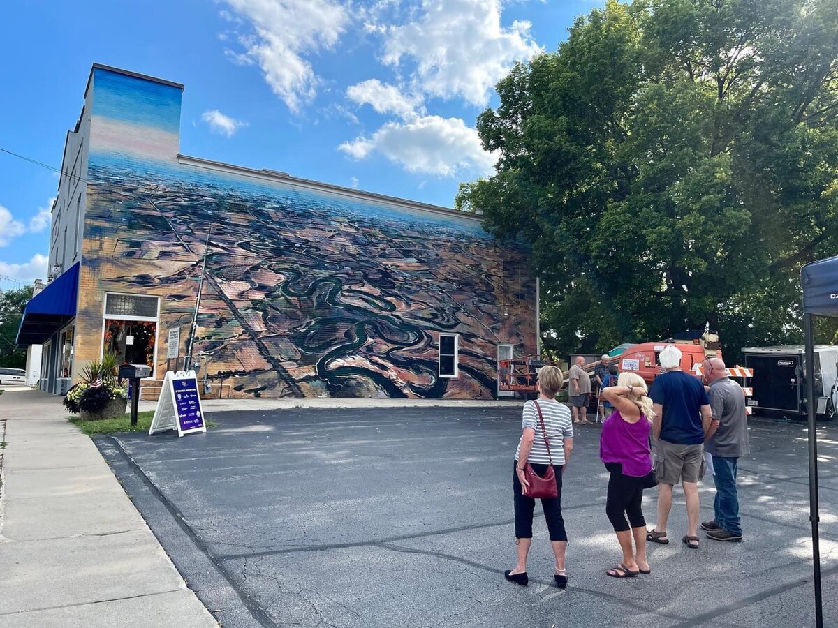 Roscoe celebrates its first mural
