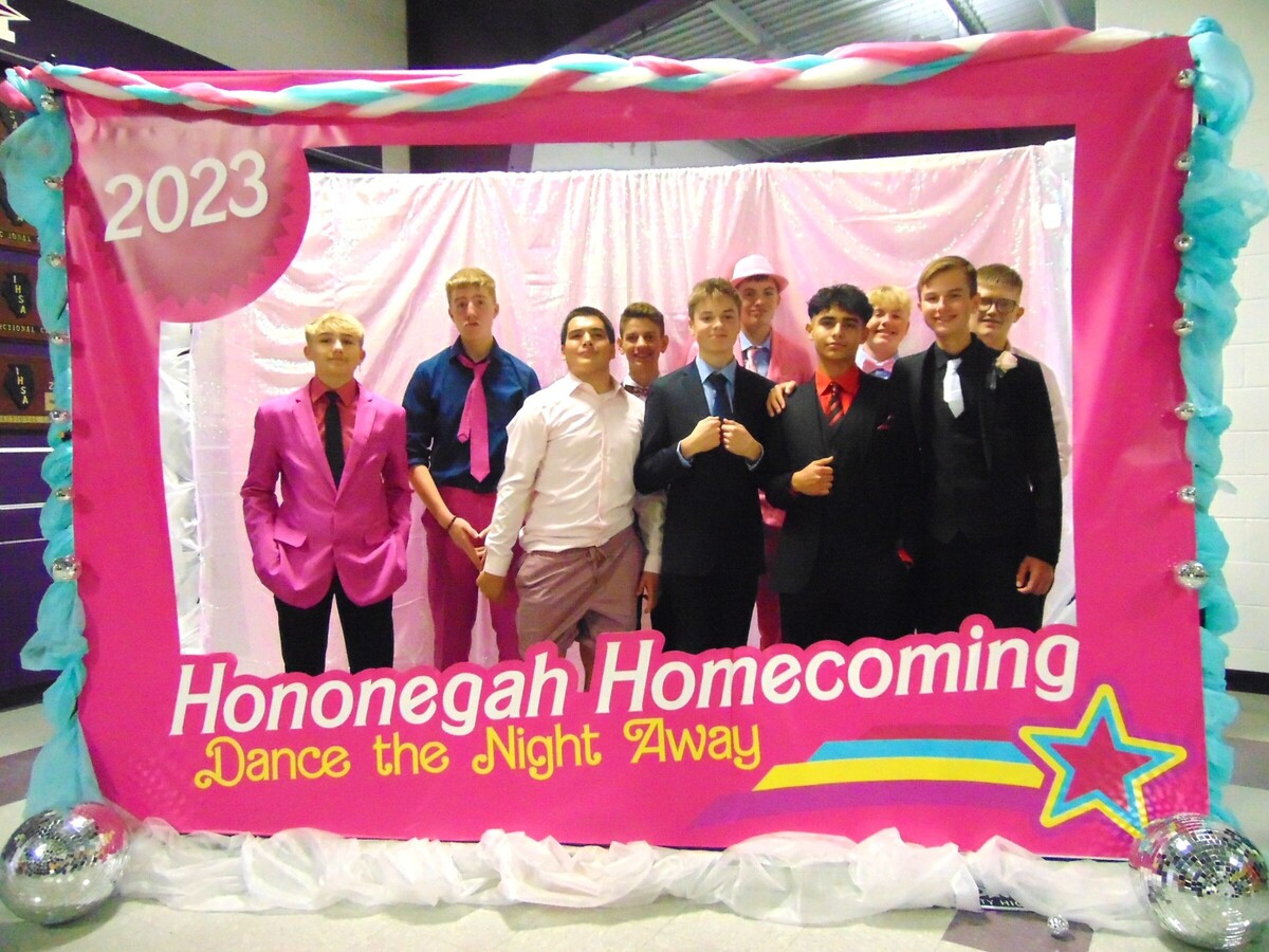 Hononegah Community High School gave back through 2023 Homecoming events