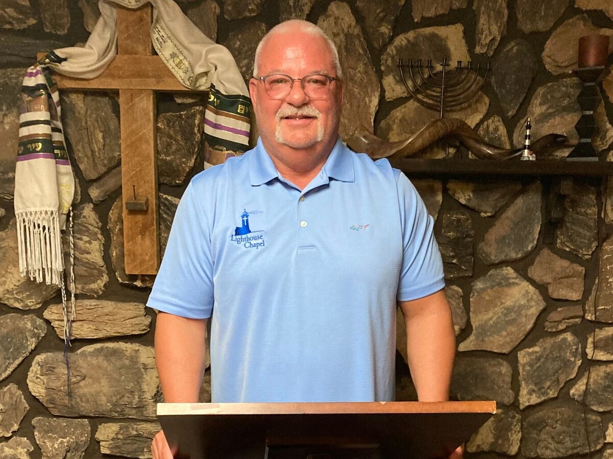 Lighthouse Chapel is building a congregation in Roscoe