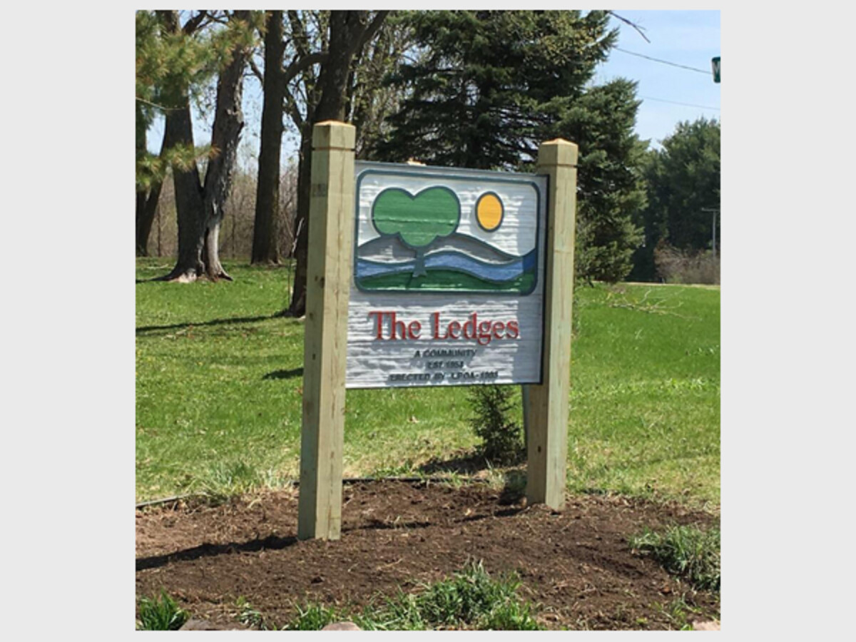 Ledges Neighborhood Garage Sales