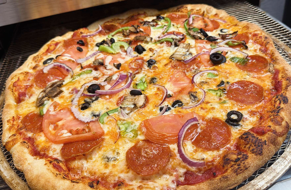 Sophia brings big city slice to Roscoe: Bridge St. Pizza & Chicken Co ...